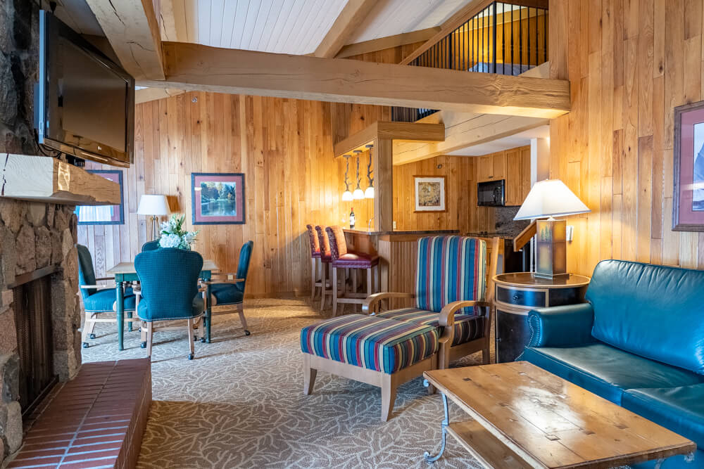 Lodges King Loft Suite - Lake Lawn Resort